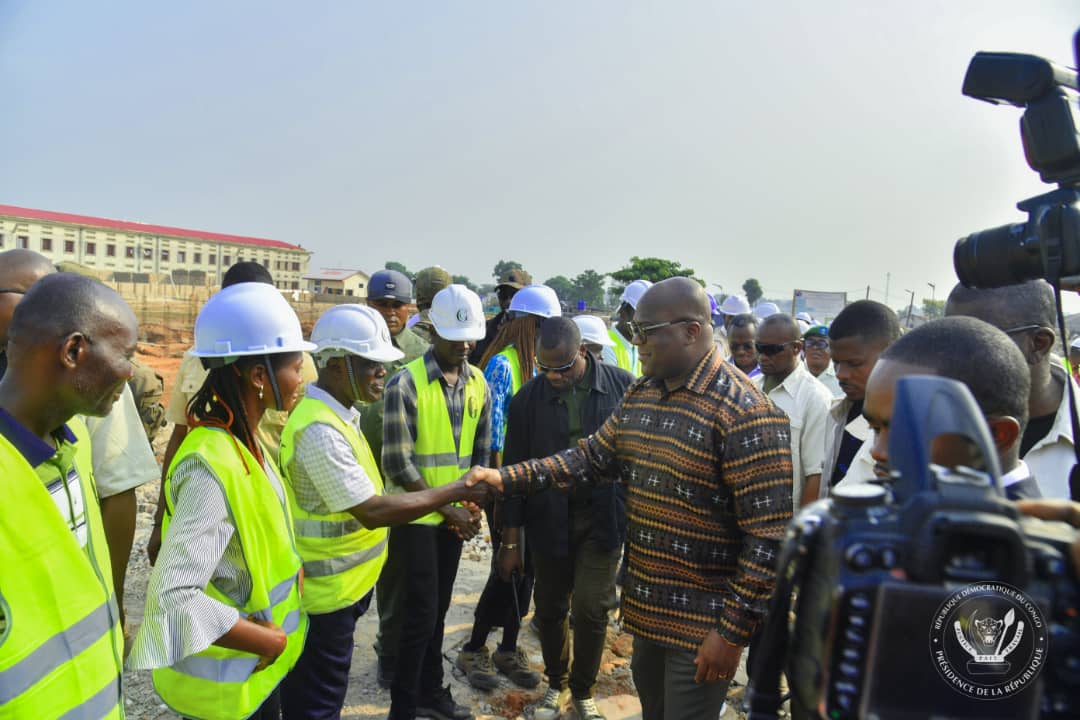 Le Président Félix Tshisekedi a visité différents chantiers à Kananga ...