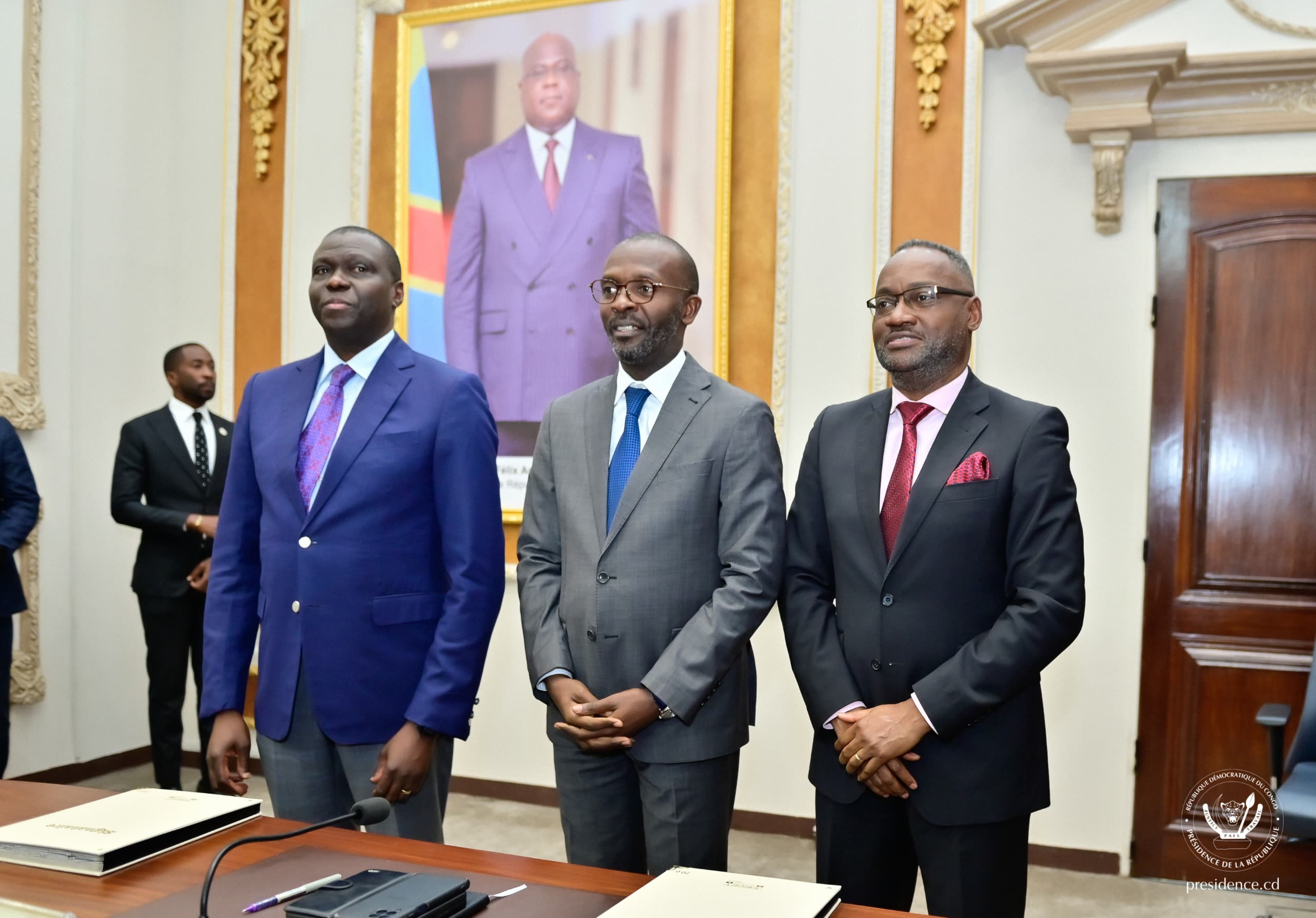 Nommé gouverneur de la BCC, André Wameso a passé le flambeau à André ...