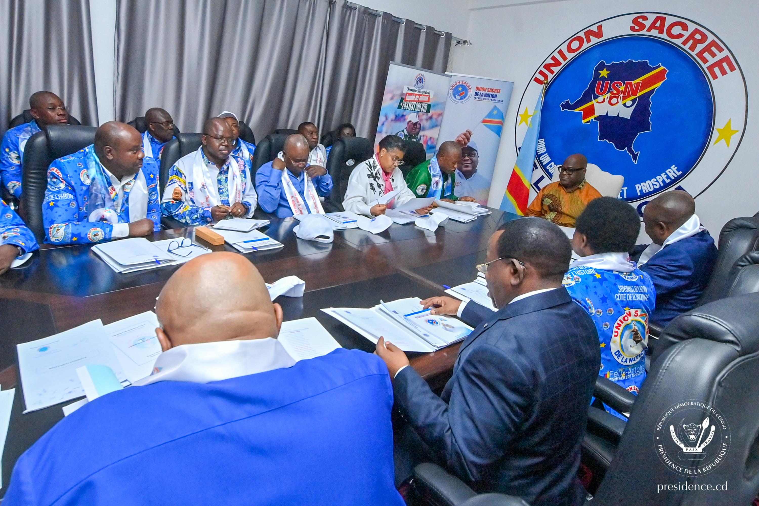 Réunis autour du Chef de l’État, les cadres de l’union sacrée de la ...